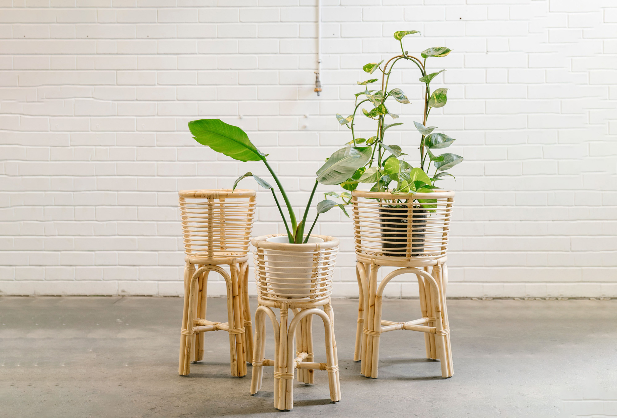 Planter With Stand For Wholesale - Artex Nam An